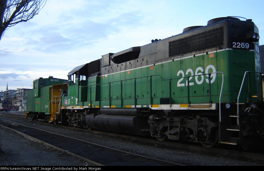 BNSF GP38-2 2269